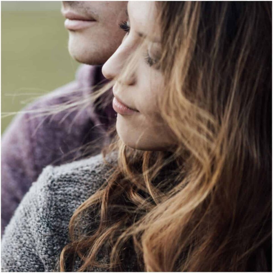 16 Signs That You're In A Karmic Relationship - Insight state