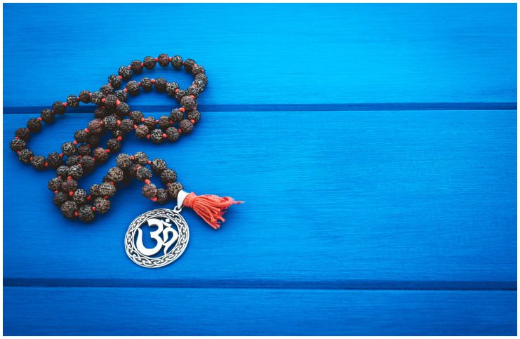 10 Ancient Vedic Meditation Mantras for Succes and Their Meaning ...