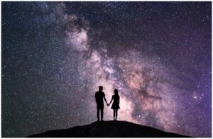20 Major Signs You've Met A Love From A Past Life - Insight state