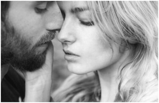 20 Major Signs You've Met A Love From A Past Life - Insight state