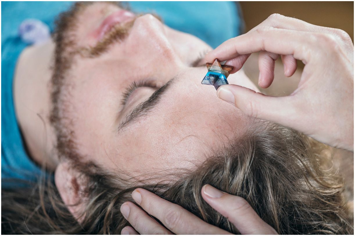 How To Know If Your Third Eye Is Open – 12 Signs - Insight state