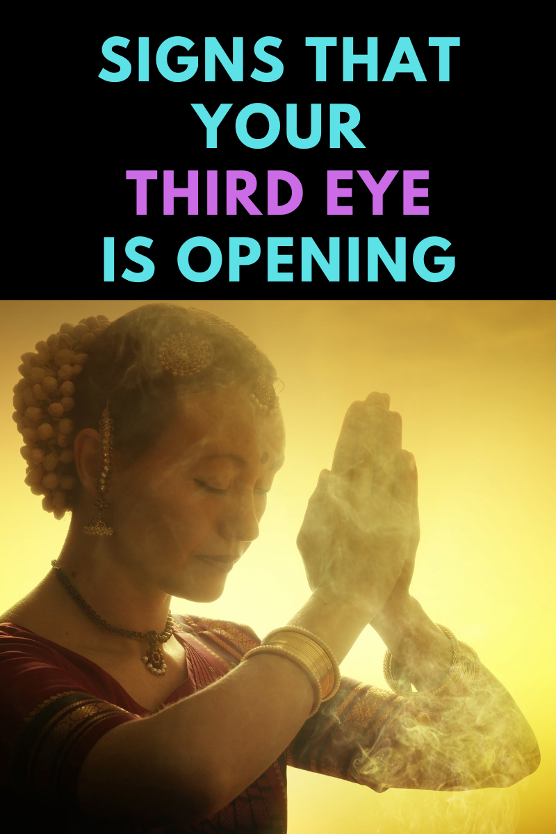 11 Signs And Symptoms That Your Third Eye Is Opening - Insight state