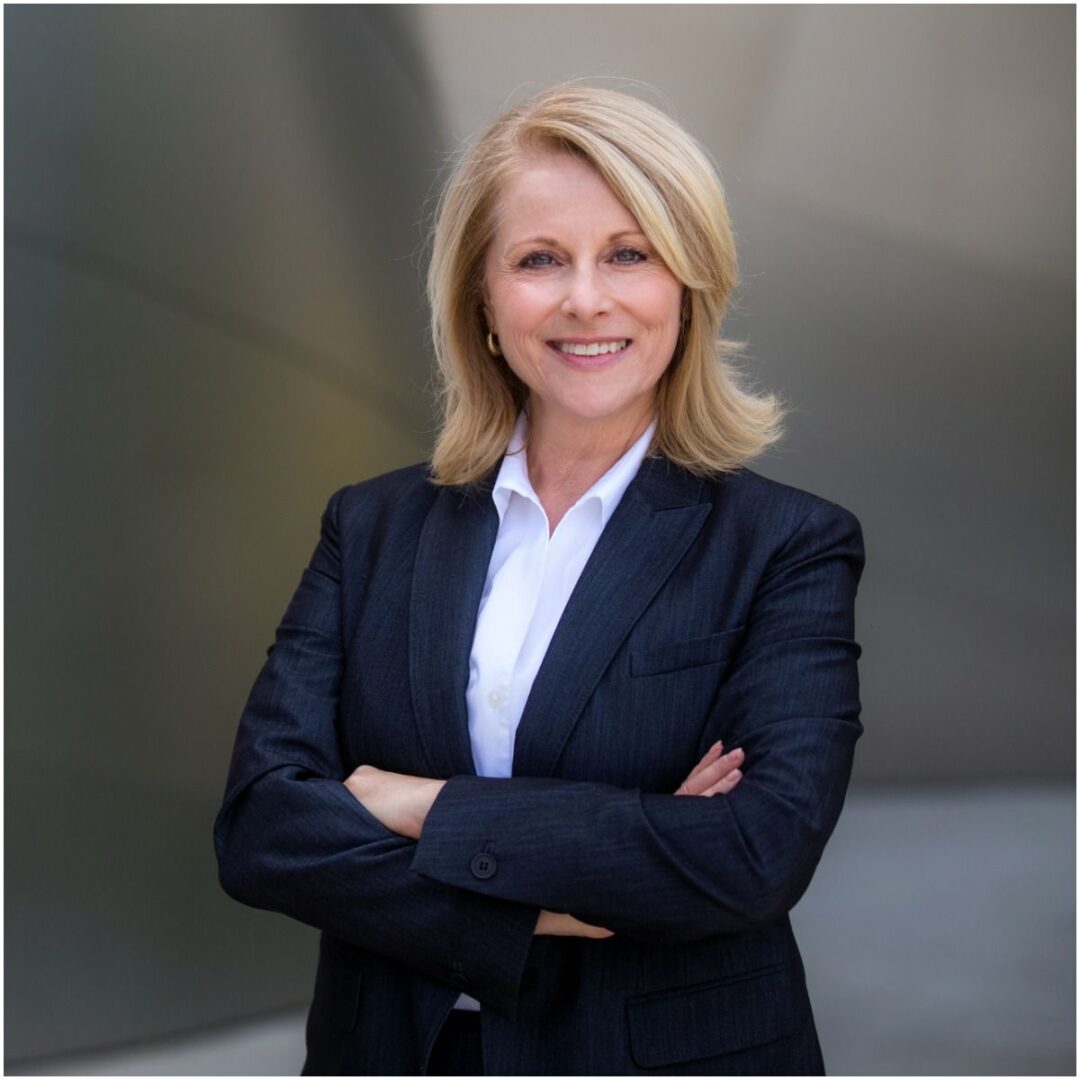 13 Signs And Traits Of An Alpha Female - Insight state