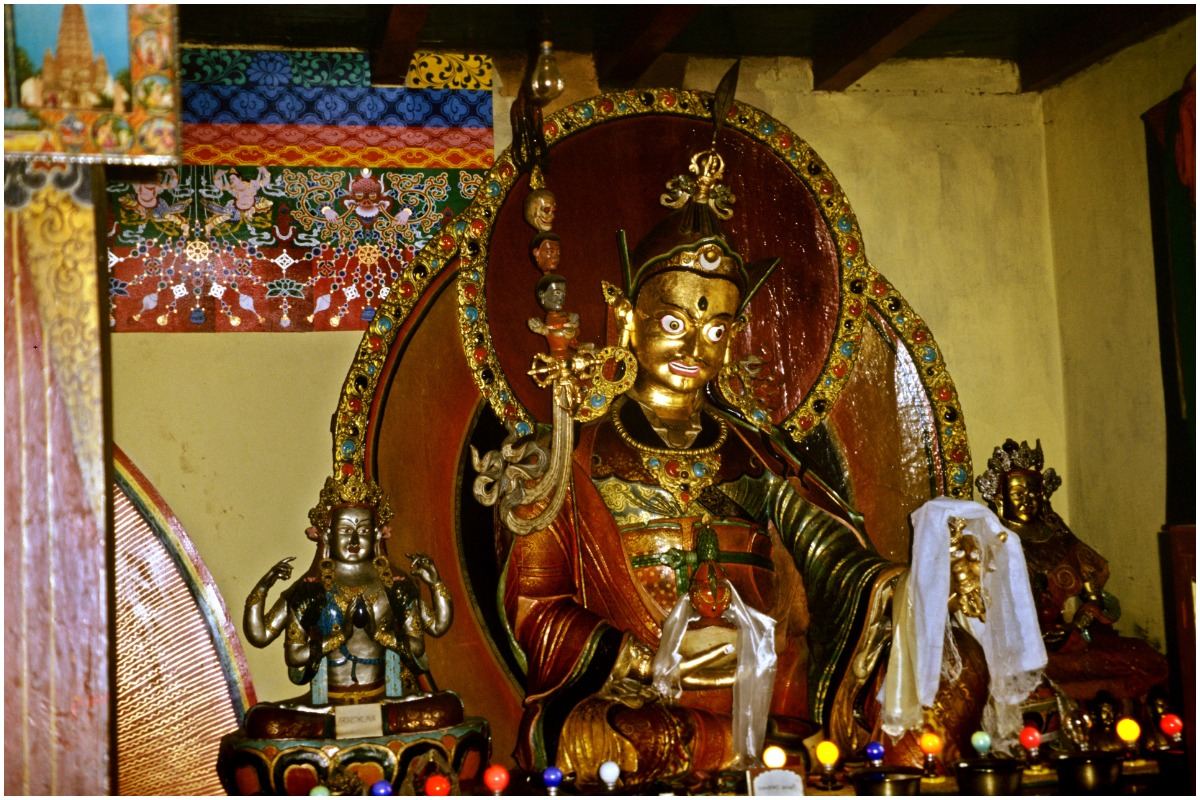 Buddhist Prayer - The Seven Line Prayer to Guru Rinpoche Padmasambhava ...