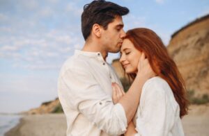 20 Major Signs You've Met A Love From A Past Life - Insight state