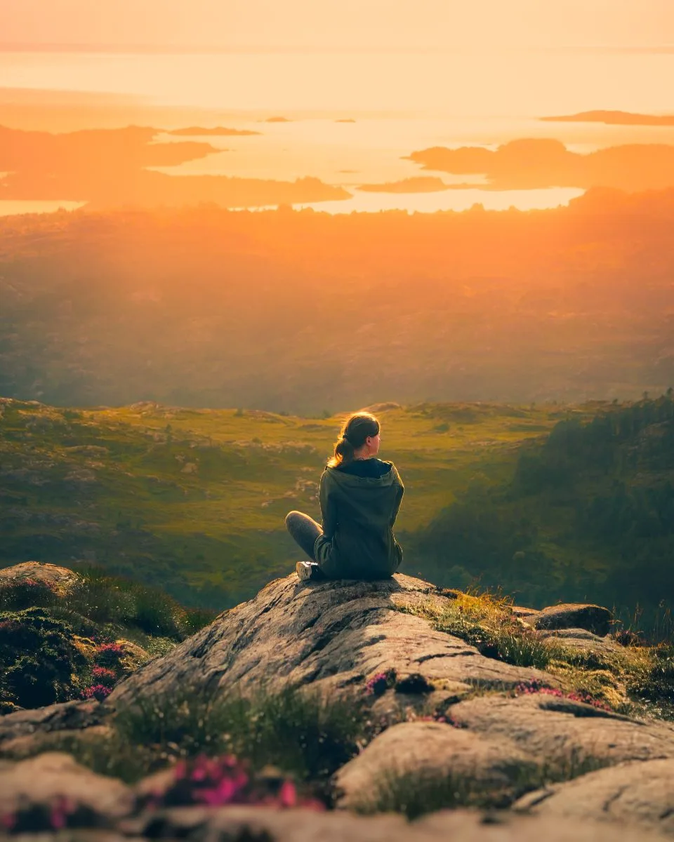 10 Signs Your Third Eye Is Starting To See - Insight state