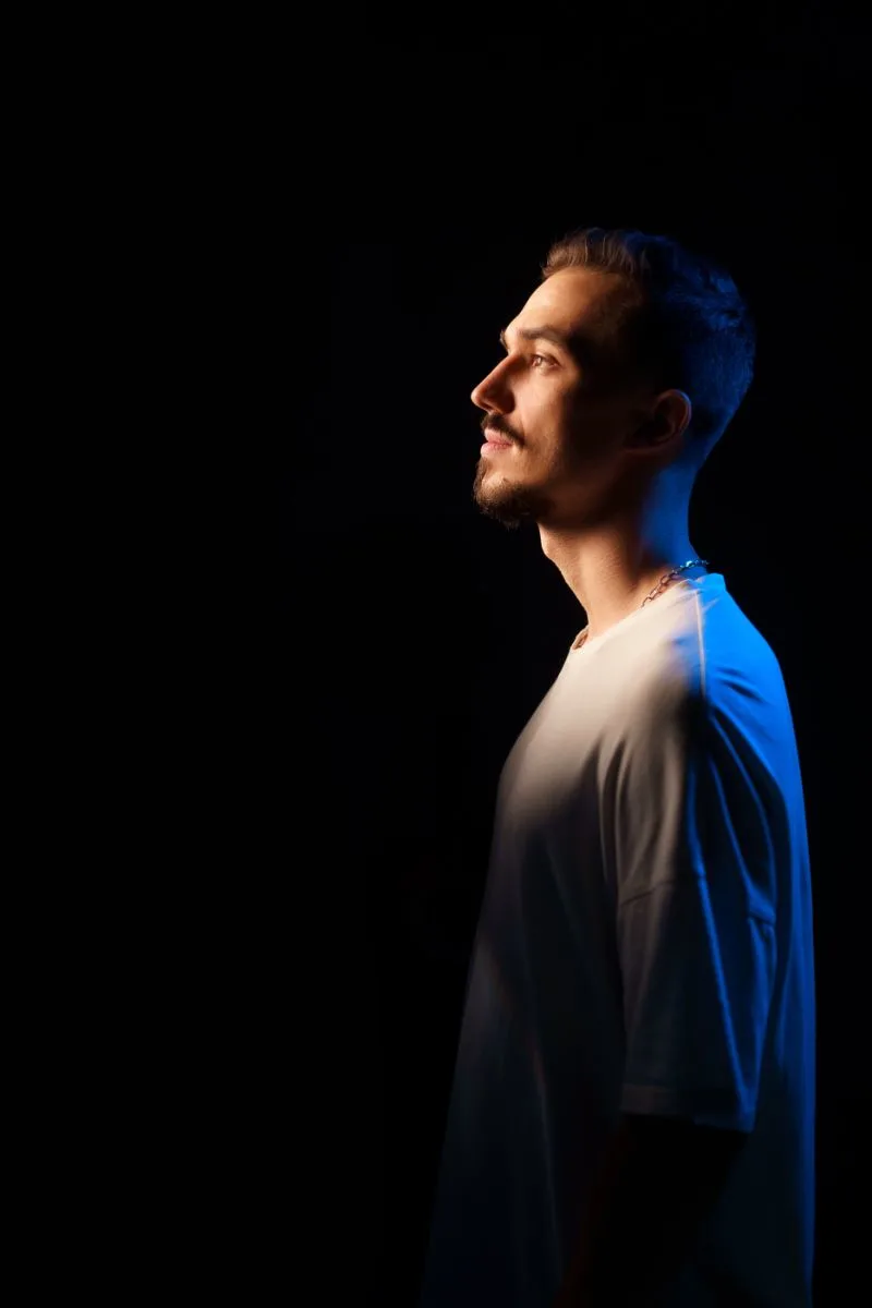 15 Signs Of A Damaged Empath - Insight state