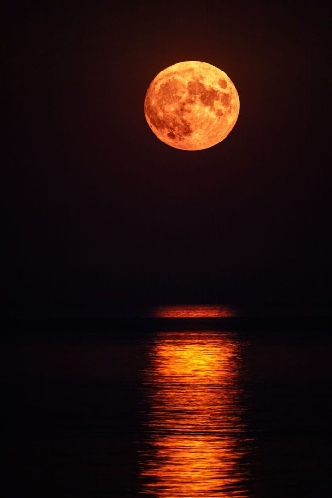 Blood Moon Spiritual Meaning - Insight state