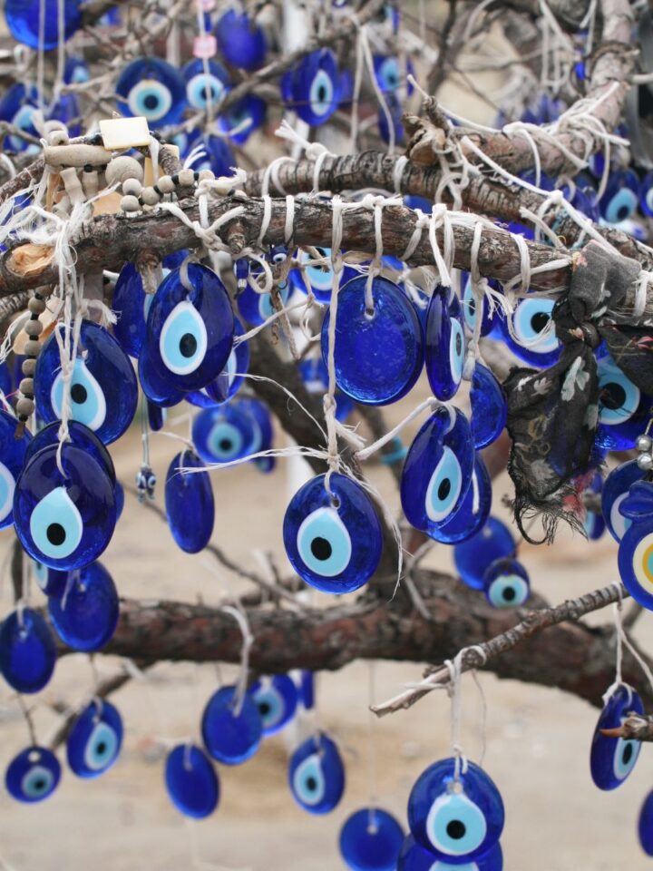 Blue Evil Eye Spiritual Meaning - Insight state