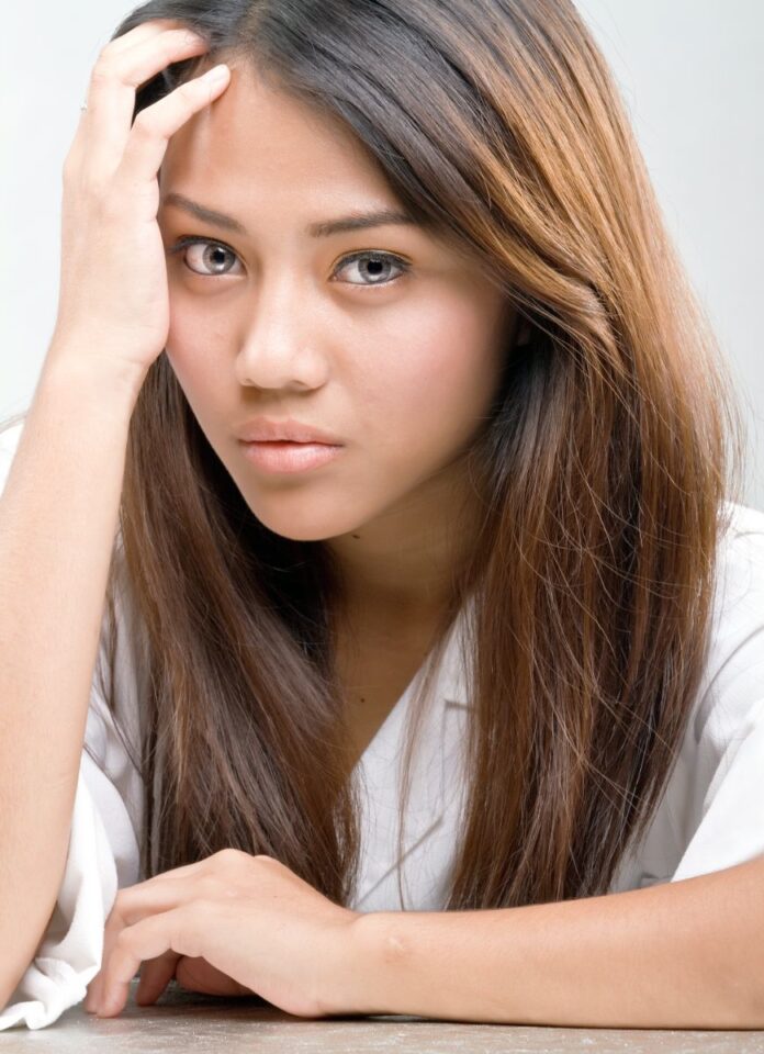 15 Signs Of A Damaged Empath - Insight state