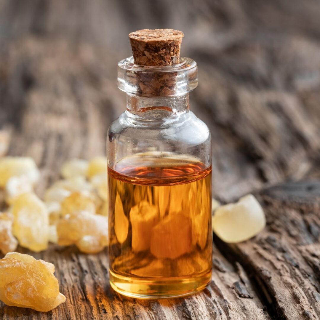 10 Essential Oils For Root Chakra - Insight state