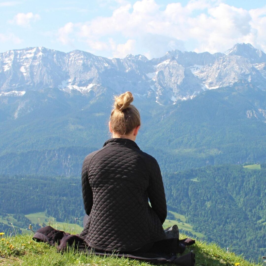 How To Connect With Your Spirit Guides - 10 Ways - Insight state
